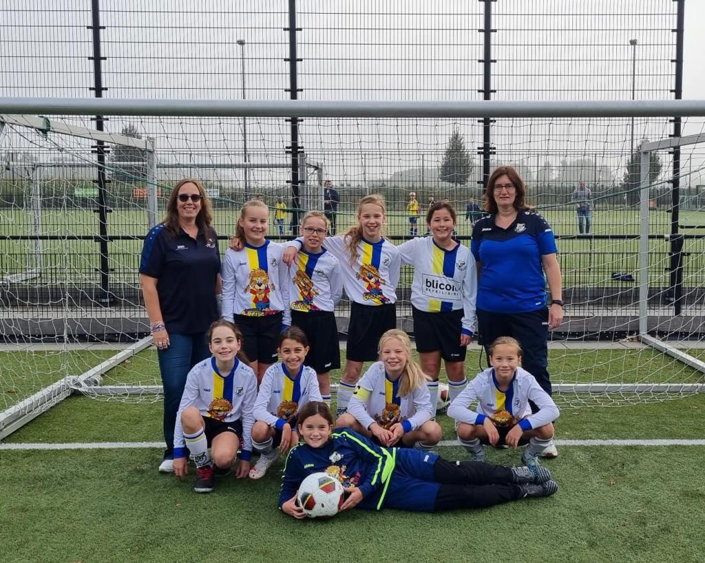 FC Tilburg MO11-2 VE zaterdag speeldag vrouw | FC Tilburg