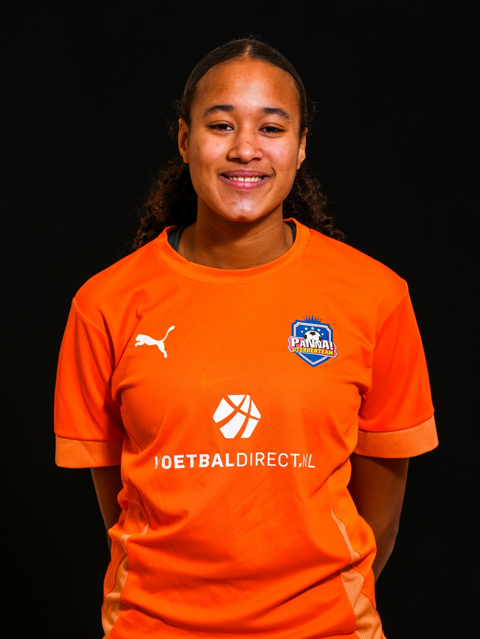 Parel Onijs is geselecteerd voor het PANNA! Sterrenteam! | FC Tilburg